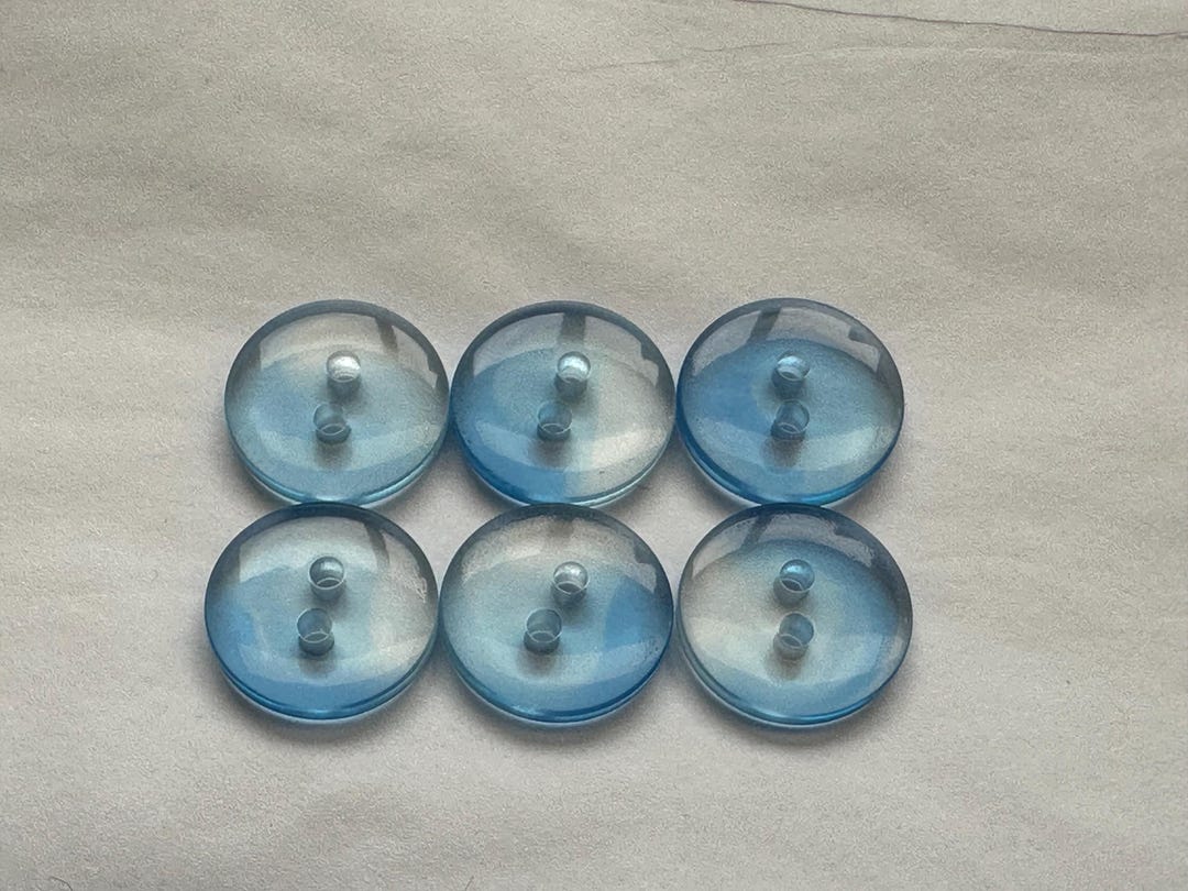 Light Blue Buttons 15mm With a Transparent Ombre Effect Sold as a Set ...