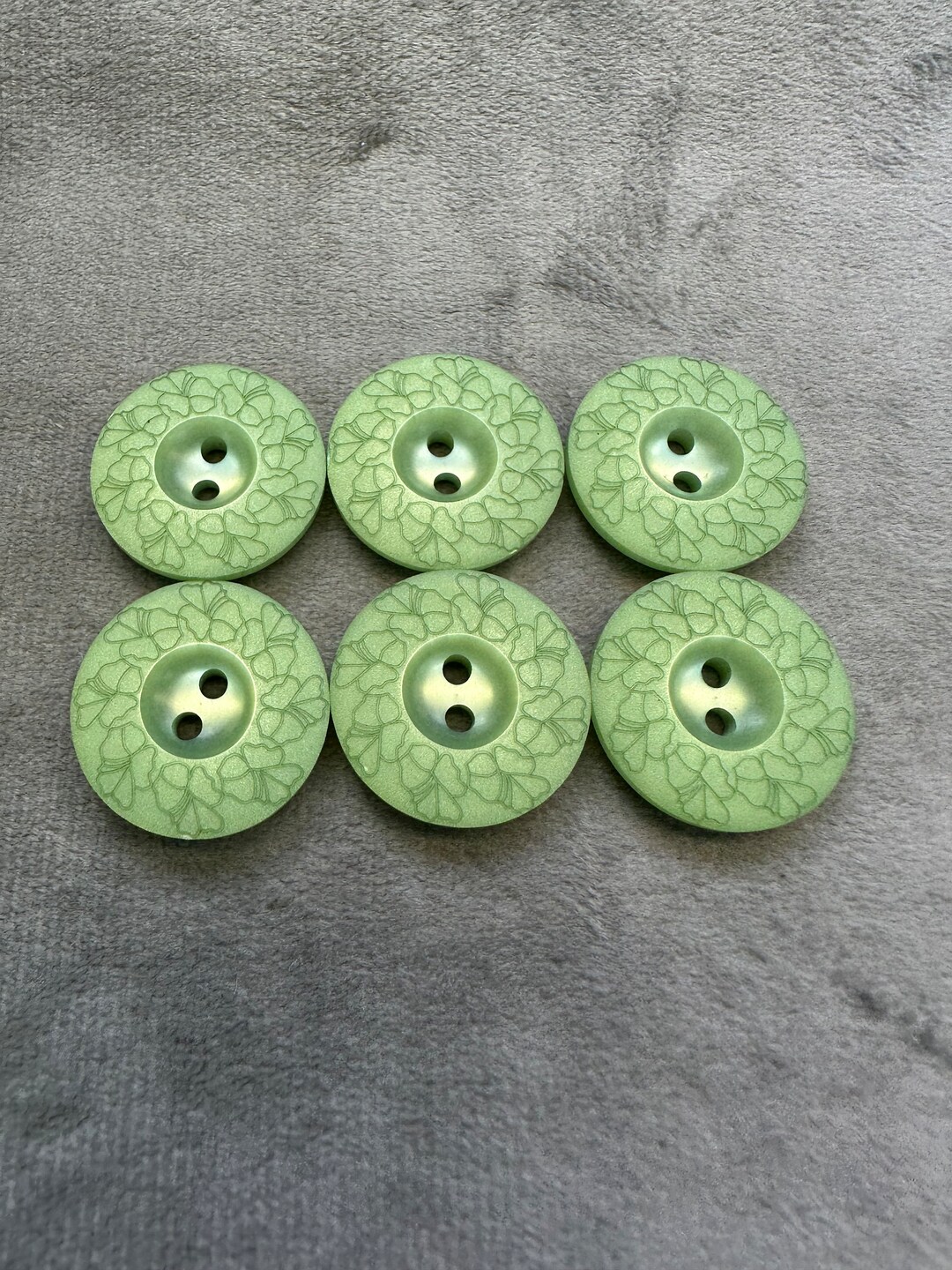 Textured Buttons Apple Green Floral Design 22mm a Set of 6 - Etsy