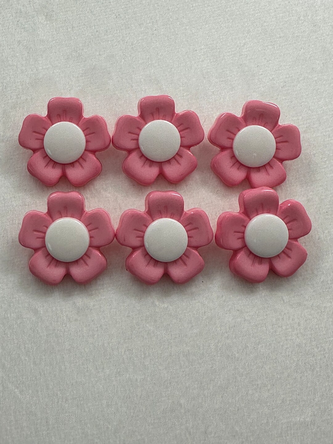 Daisy Buttons Pink and White 22mm a Set of 6 on a Shank. - Etsy
