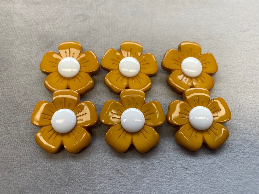 Daisy Buttons Ochre Yellow and White 34mm a Set of 6 - Etsy
