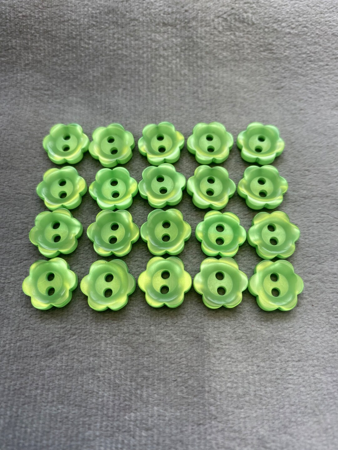 Daisy Buttons Lime Green Pearly Finish 11mm a Set of 20 - Etsy