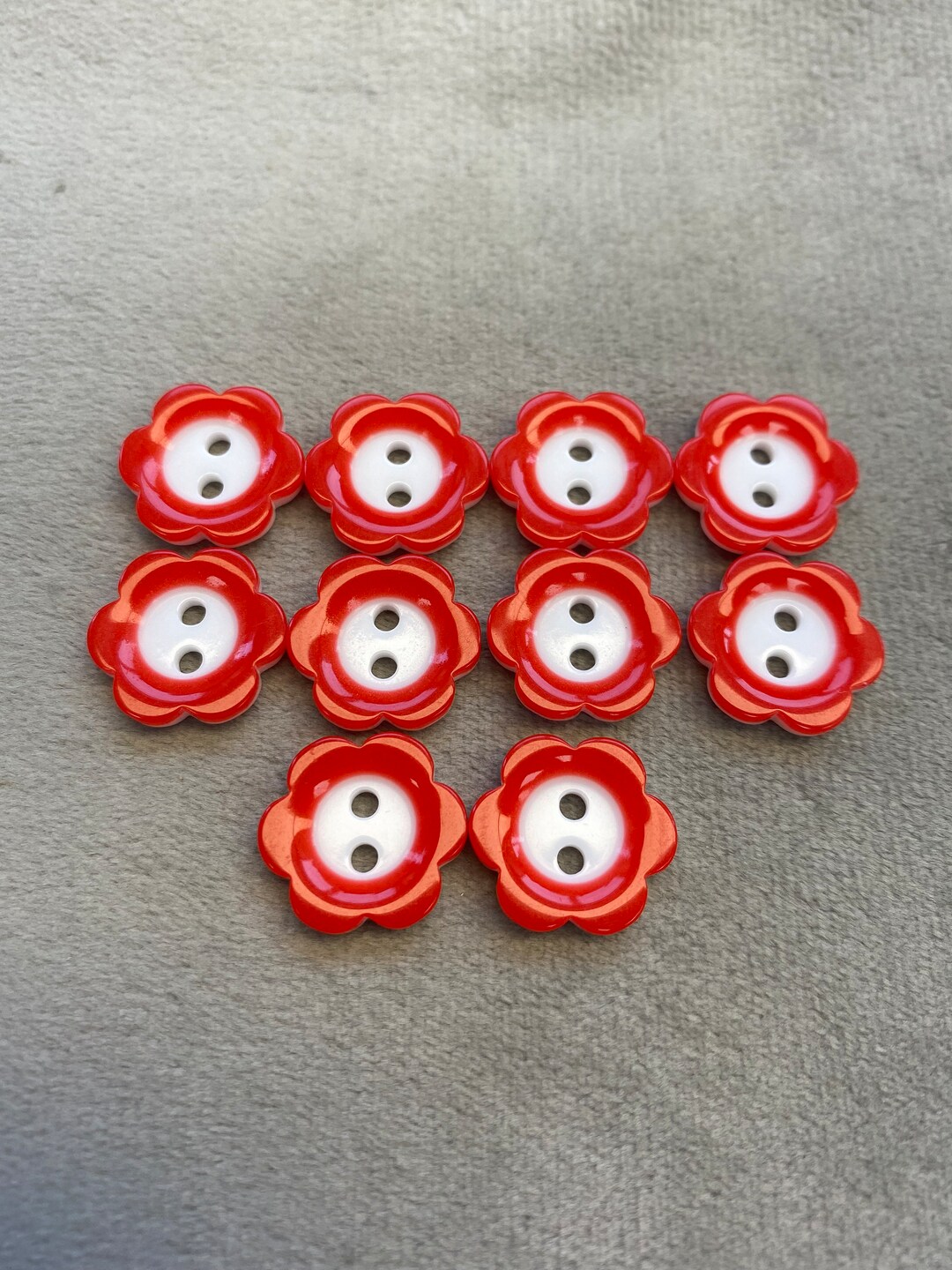 Flower Buttons Red and White 15mm a Set of 10 - Etsy