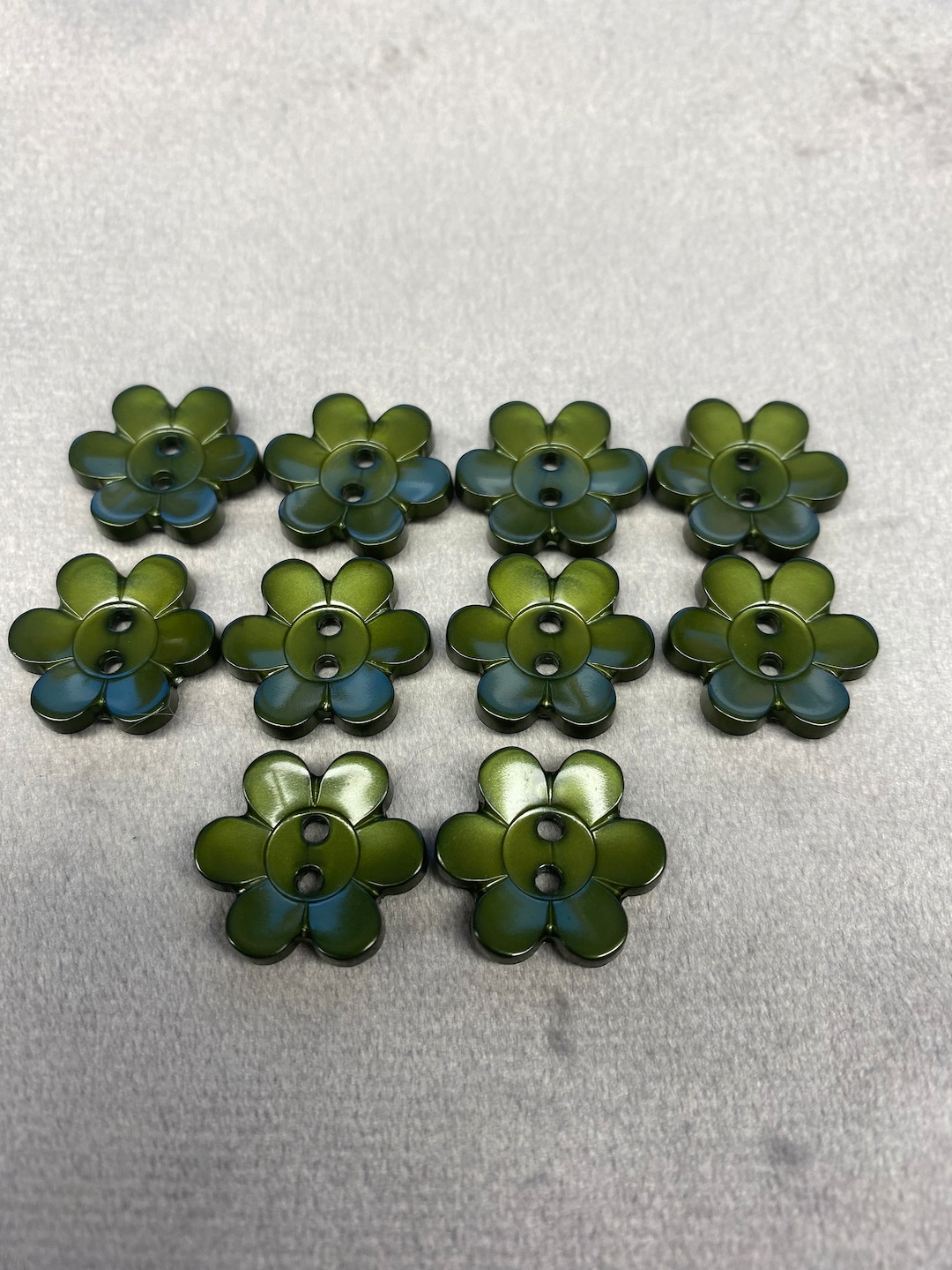 Daisy Buttons Pearly Olive Green 16mm a Set of 10 - Etsy