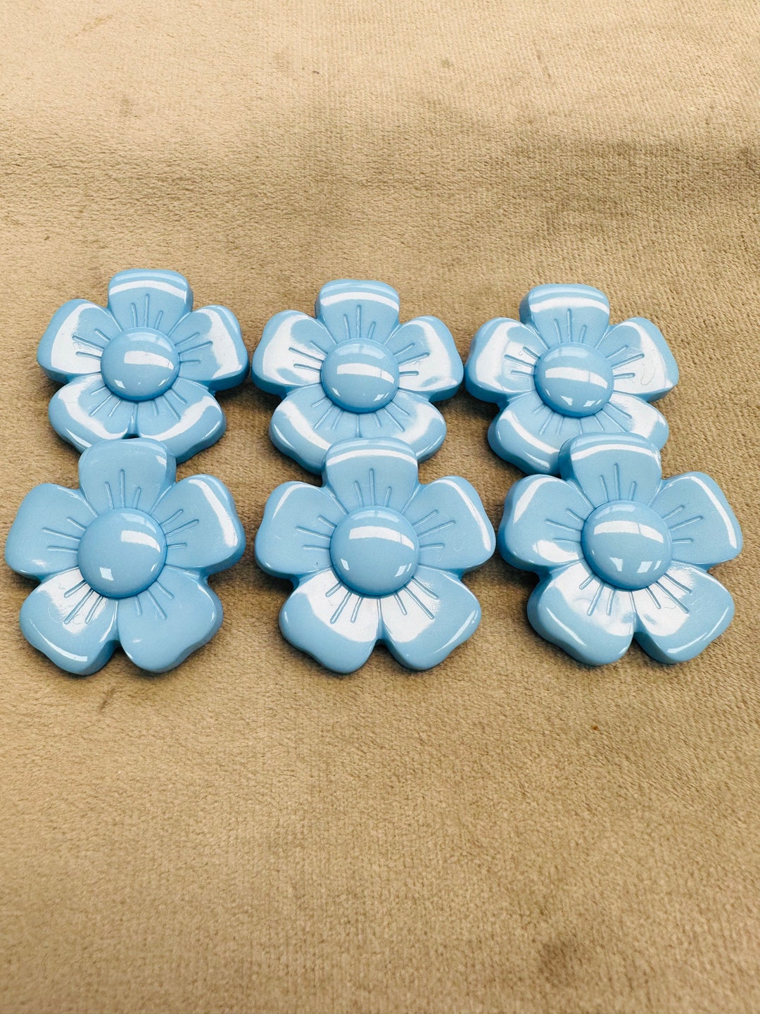 Daisy Buttons Pale Blue Glossy Finish 34mm a Set of 6 - Etsy