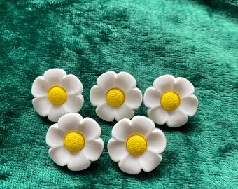 Daisy Buttons - Etsy UK