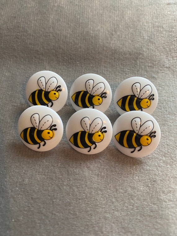 Bumble Bee Buttons