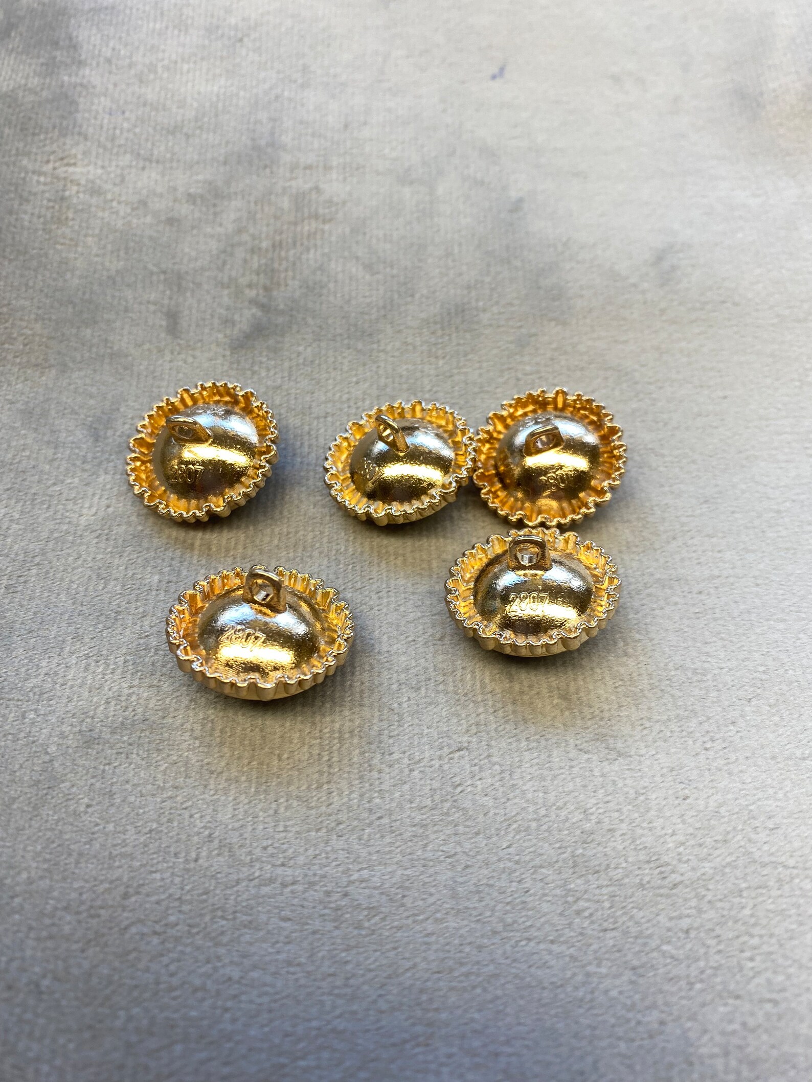 Jewel Buttons Emerald Green Set in Gold Tone Metal 20mm a Set - Etsy UK