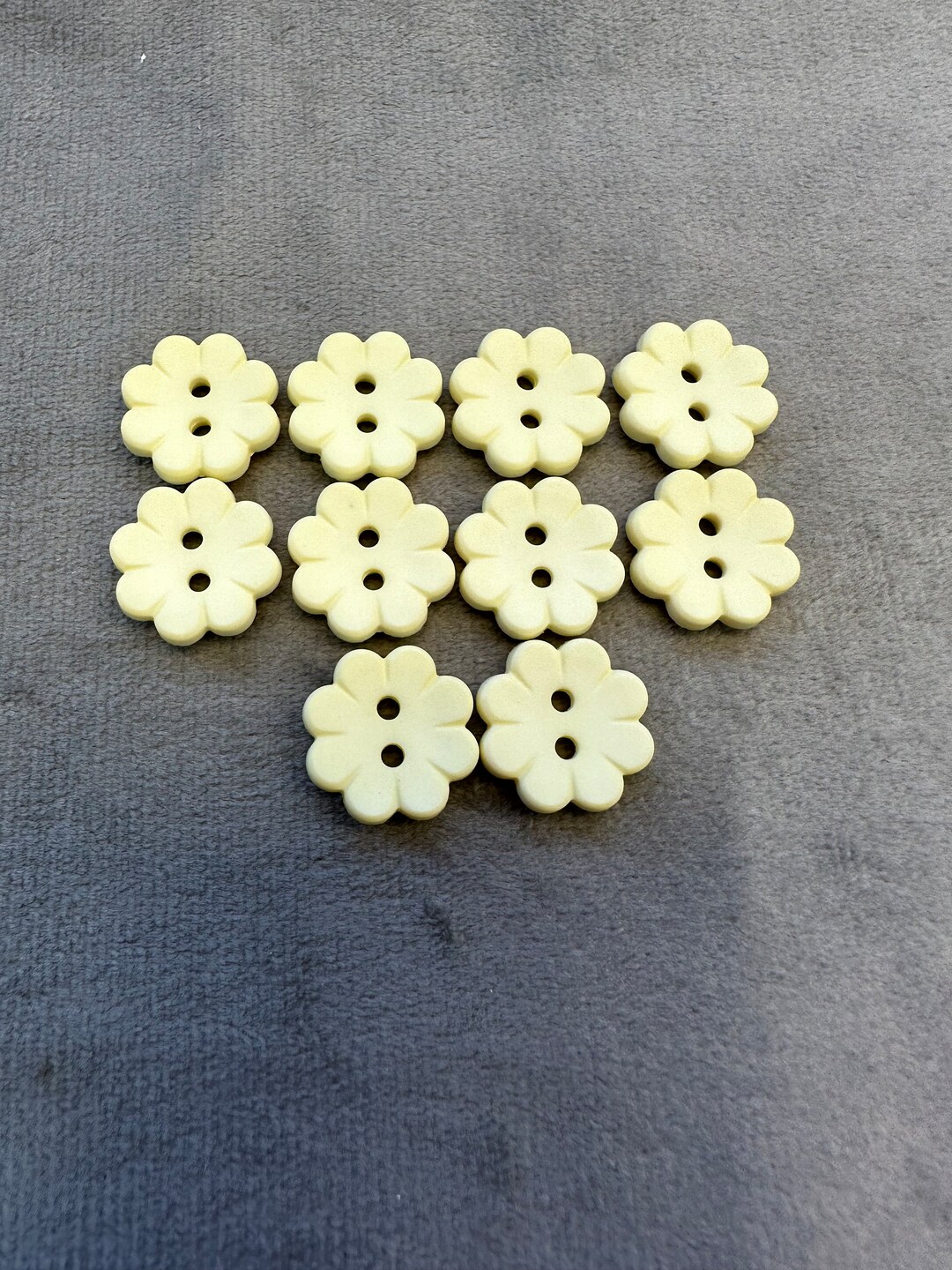Flower Buttons Lemon Yellow Matt Finish 14mm a Set of 10 - Etsy