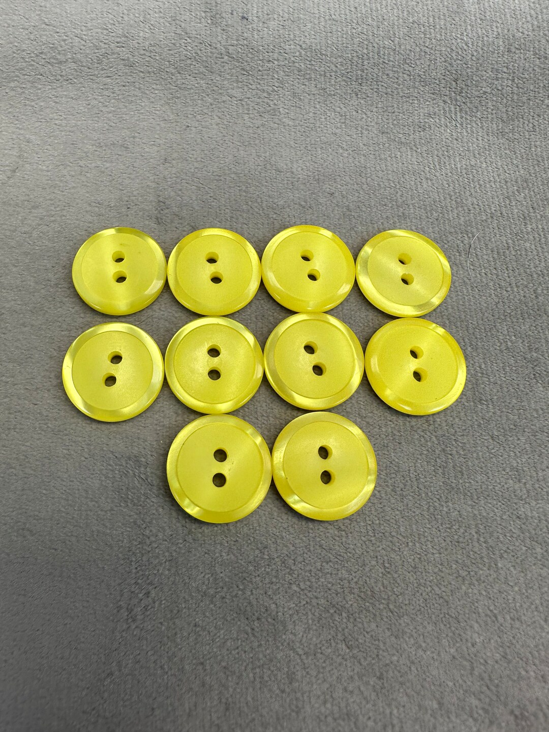 Matt Buttons Yellow With Pearly Border 17mm a Set of 10 - Etsy