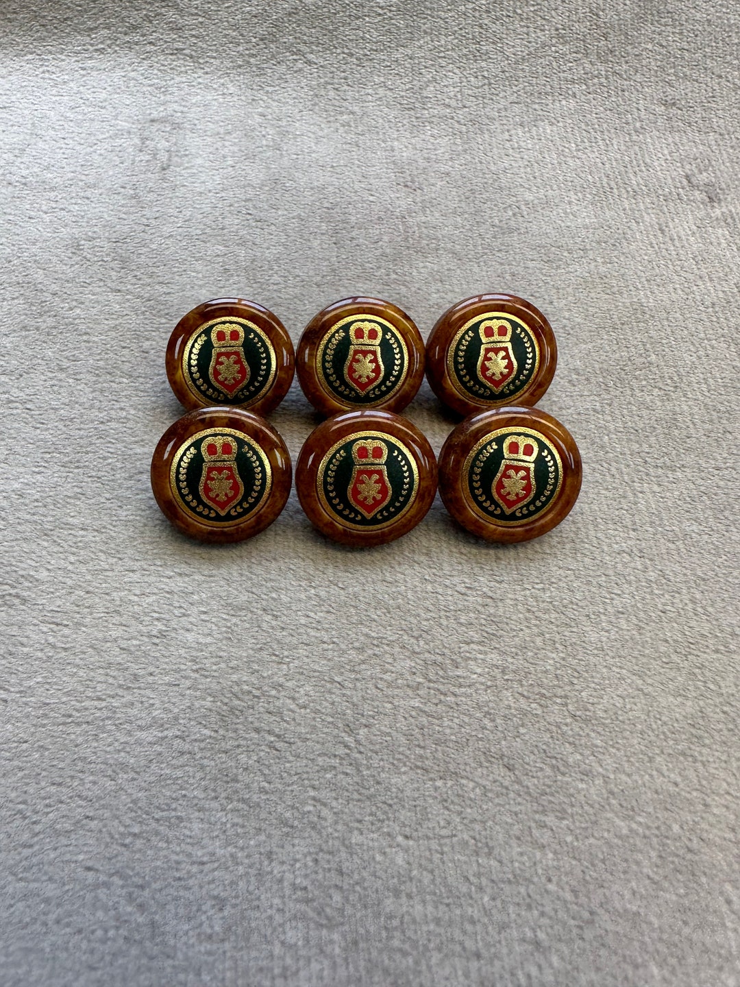 Blazer Cuff Buttons Faux Tortoiseshell With Green, Red, and Gold-tone ...