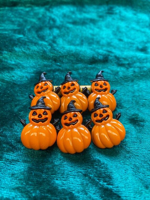 Pumpkin Witch buttons in orange and black 19mm x 6 | Etsy