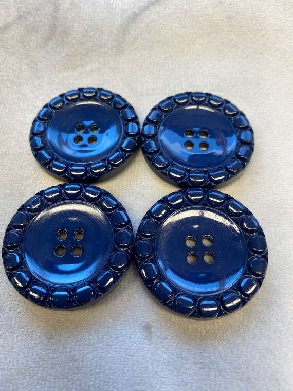 Blue Buttons Border