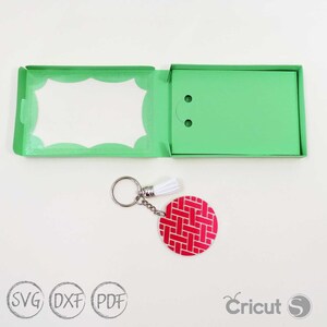 Keychain Gift Box SVG Bundle: Display Card Template (digital Download ...