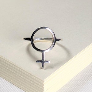 Sterling Silver Female Symbol Ring, Feminist Symbol Ring, Venus Symbol ...