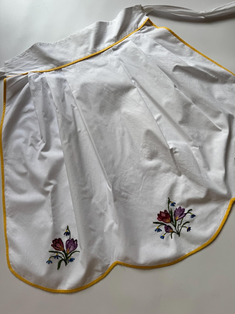 Vintage White Cotton Apron: 1950s Hand-embroidered Floral, Yellow Trim ...