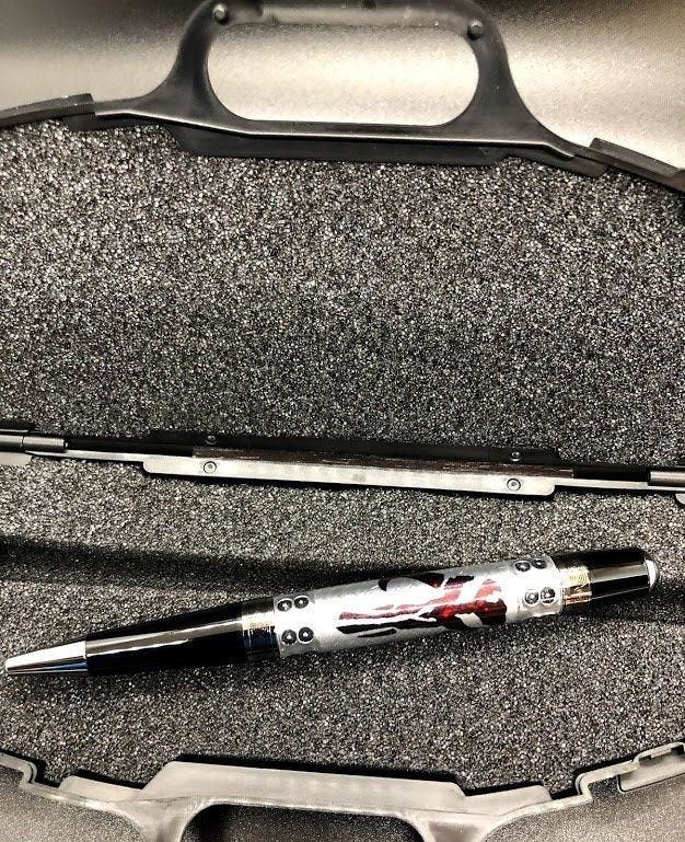 Handmade Mandalorian Bounty Hunter Pen - Etsy