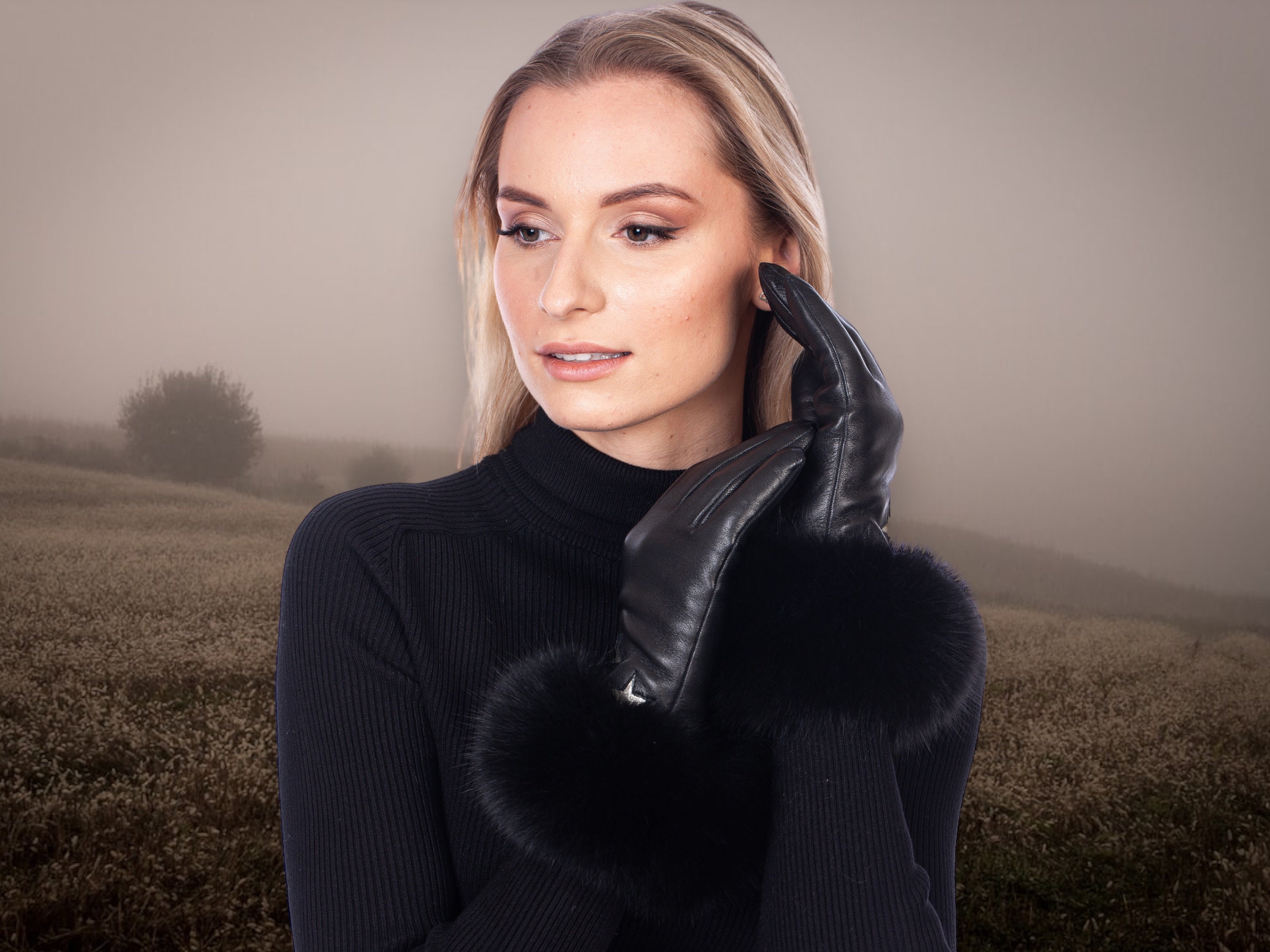 Black Genuine Leather Gloves With Stars Motive Inserts,fluffy Fox Fur ...