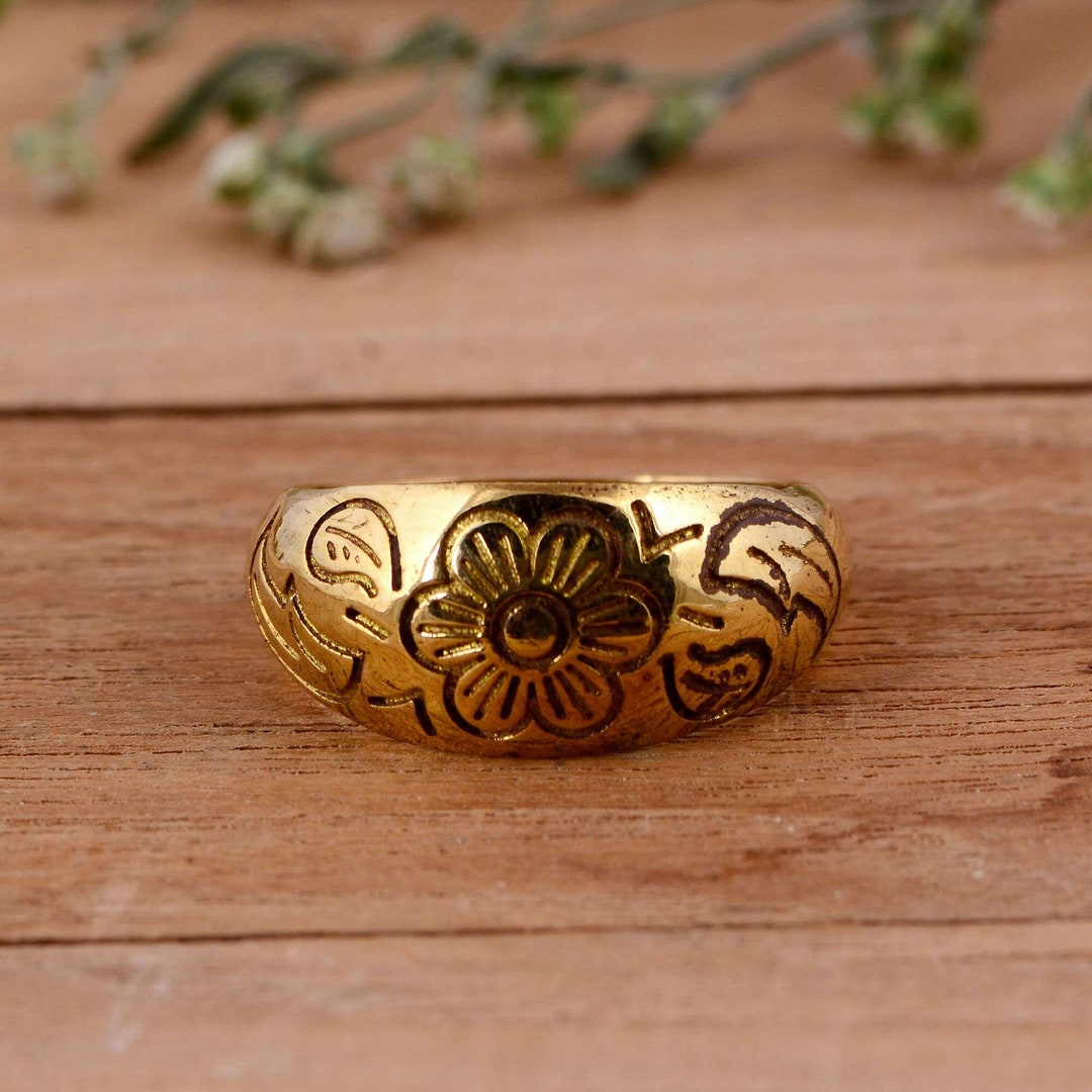 Birth Flower Ring, Flower Ring, Gold Signet Ring, Floral Ring, Boho ...