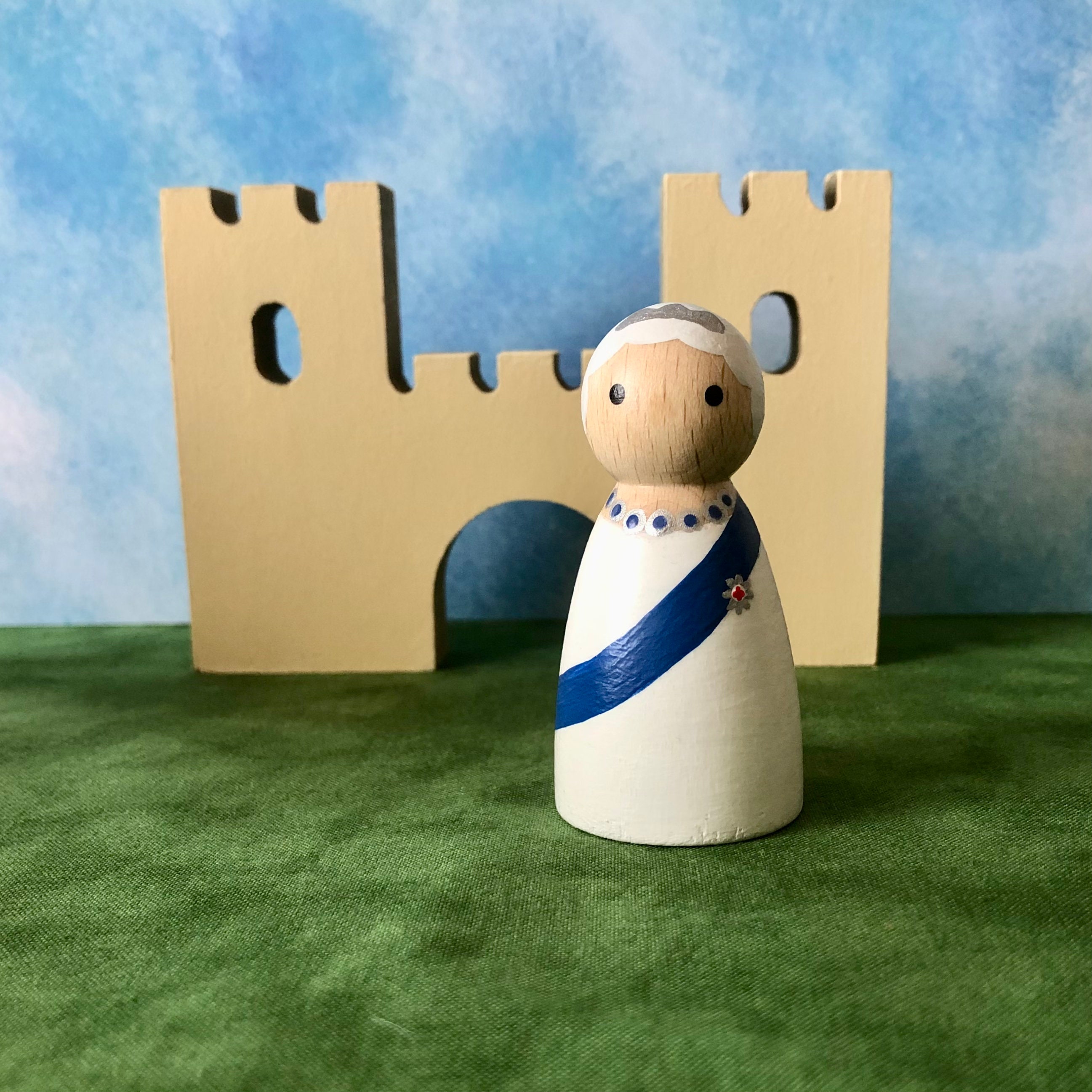 Queen Elizabeth Ll Platinum Jubilee 2022 Hand Painted | Etsy UK