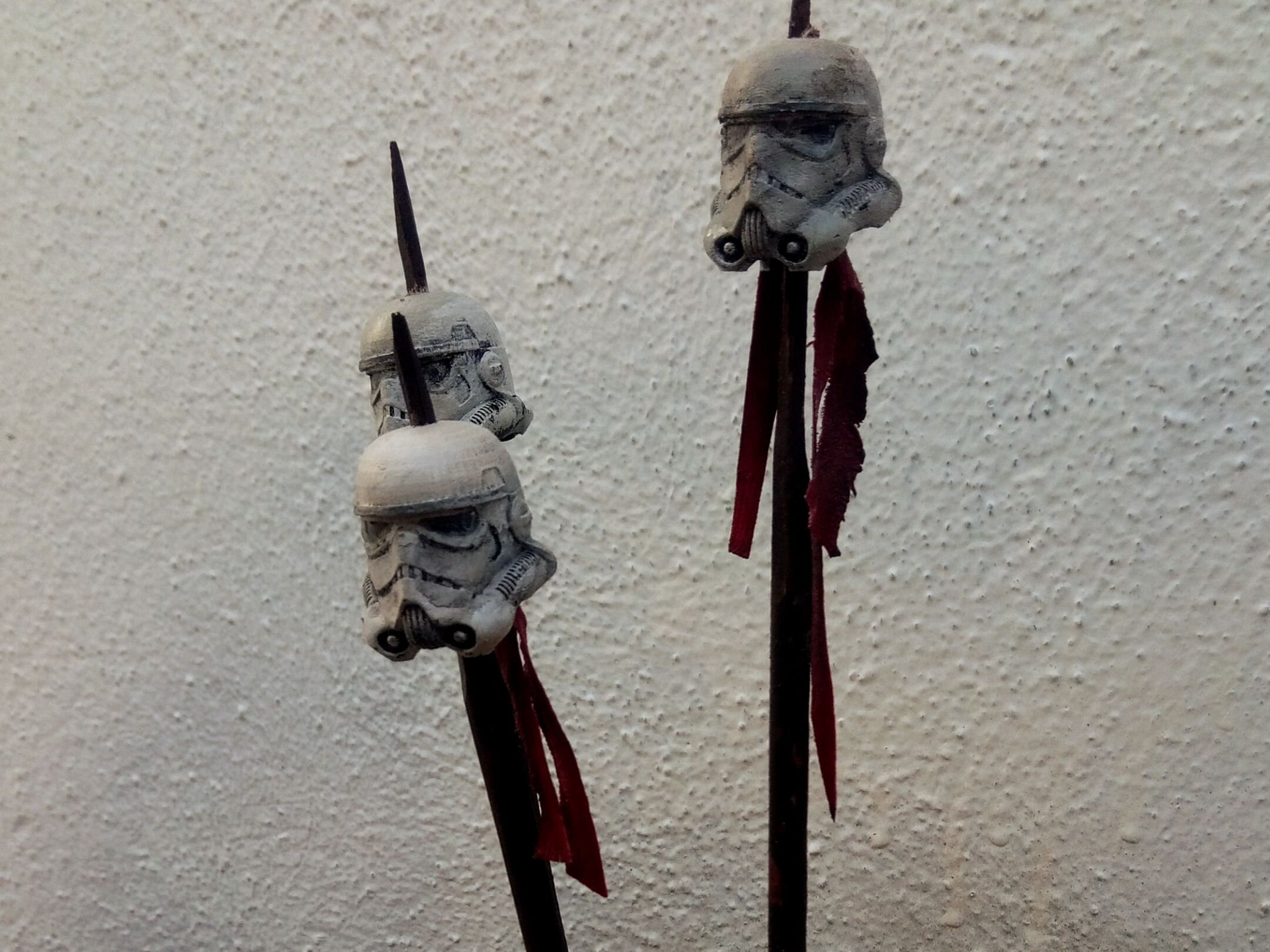 Star Wars Diorama: Stormtrooper Helmets on Spikes (1/12, 1/6, 1/18 ...