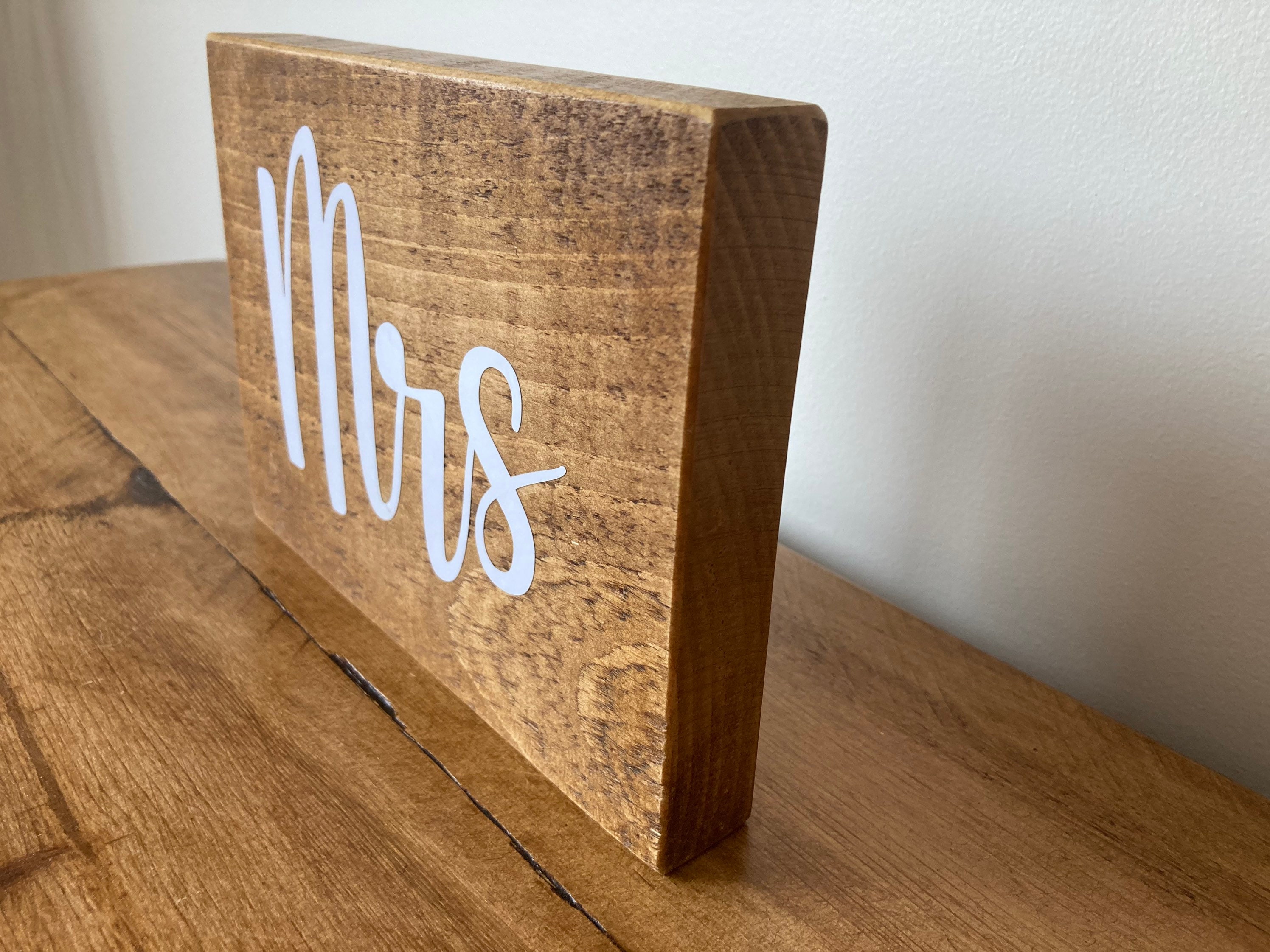 Mr and Mrs Sign Wedding Gift Wedding Accessories Rustic - Etsy UK