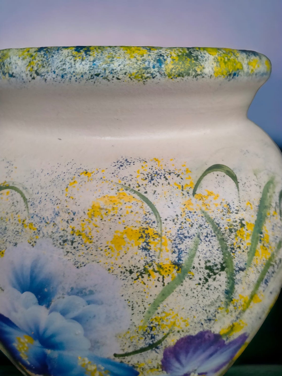 Handmade, Flower Patterned Pottery Vase Lily With One Stroke Technique ...