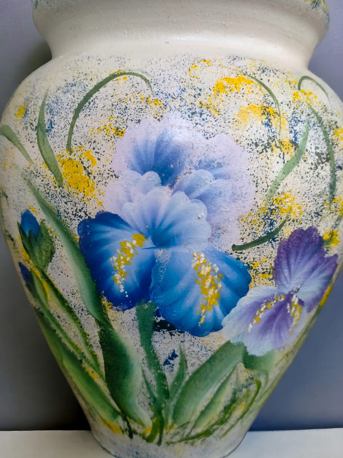 Handmade, Flower Patterned Pottery Vase Lily With One Stroke Technique ...