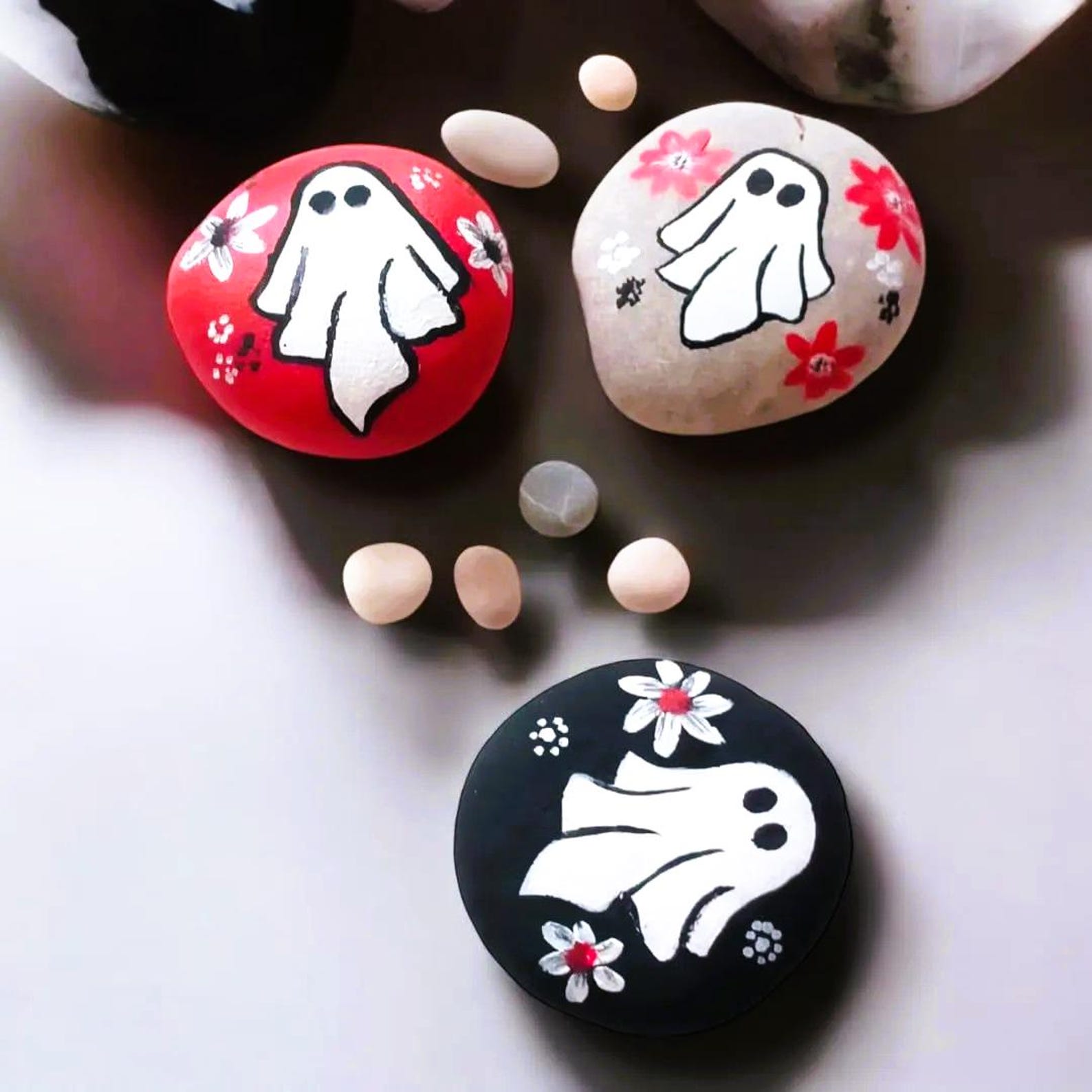 Hand-painted Ghost Stones: Spooky Halloween Decor, Set of 3 - Etsy