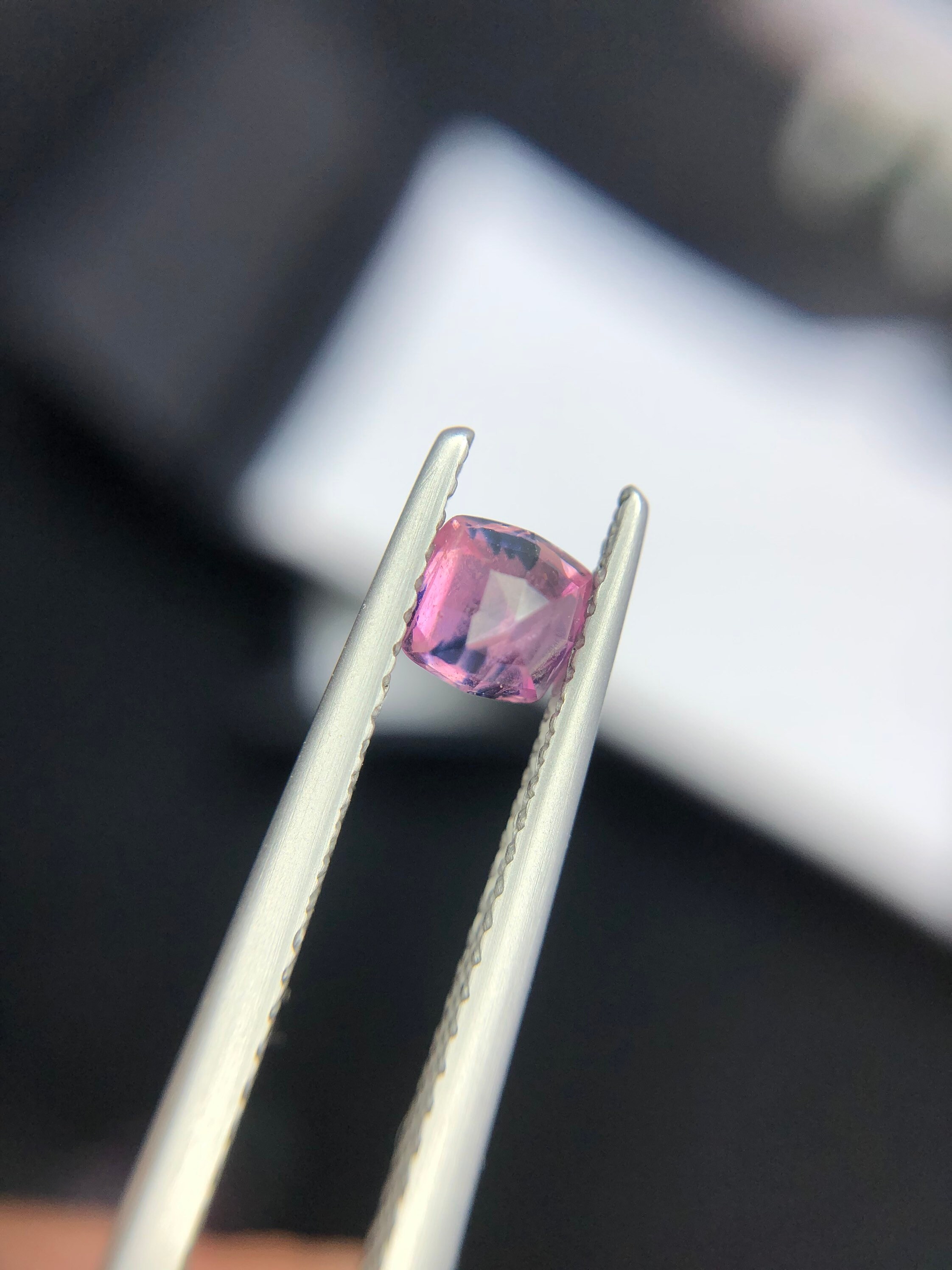 Beautiful Natural Bicolor Winza Sapphire With Perfect Cut With ...
