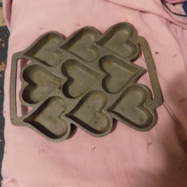 Heart Muffin Pan - Etsy