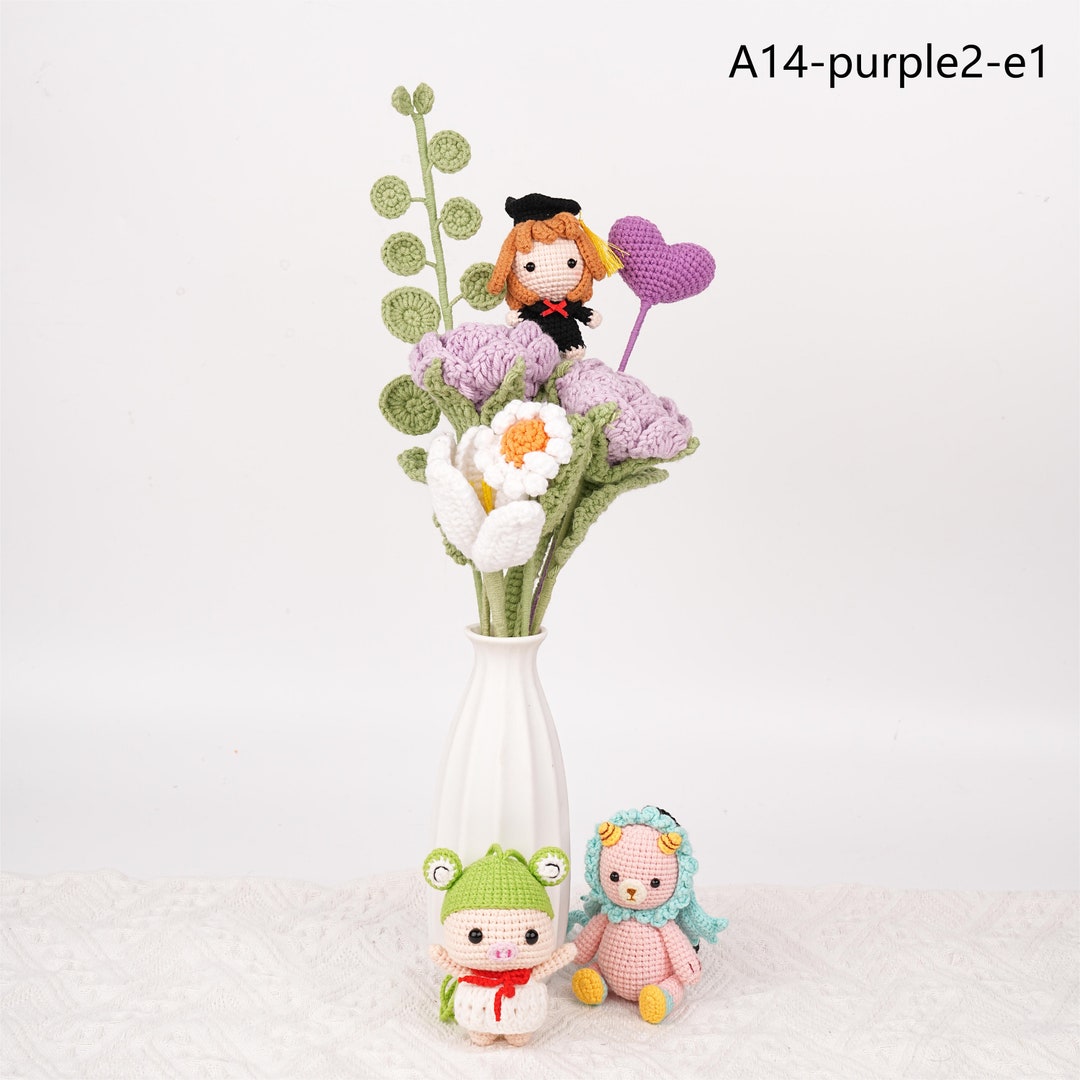 Crochet Graduation Rose Bouquet,handmade Knitted Graduation Pendant ...