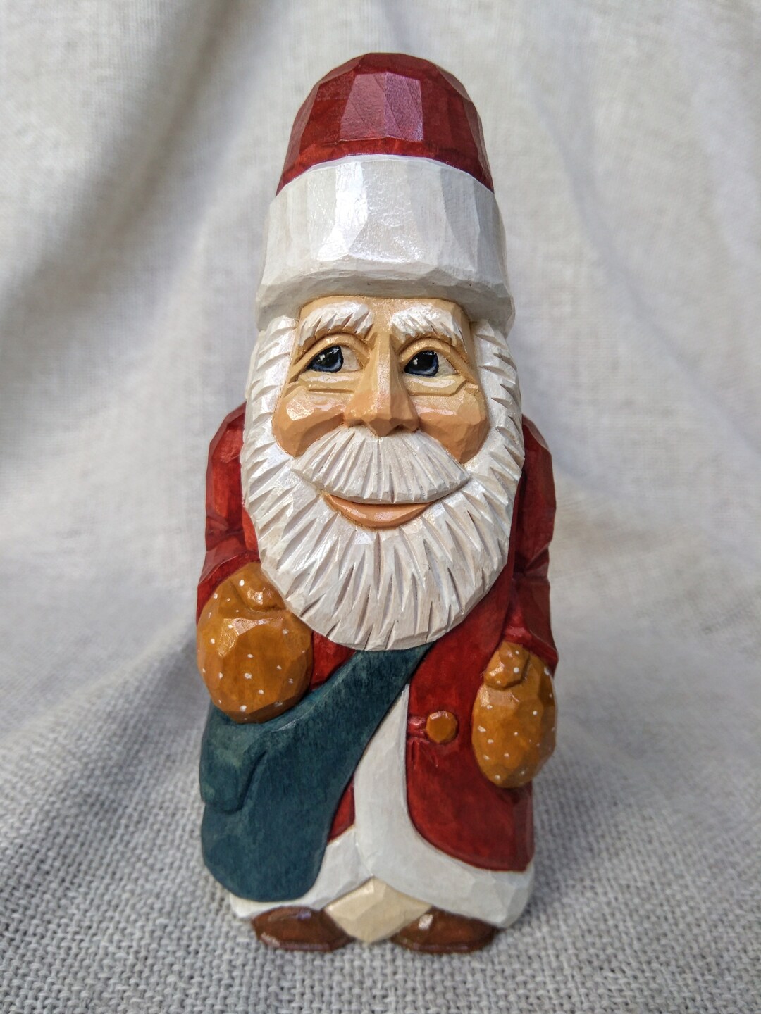 Wood Carving Santa Claus Sculpture - Hand Carved Wooden Santa ...