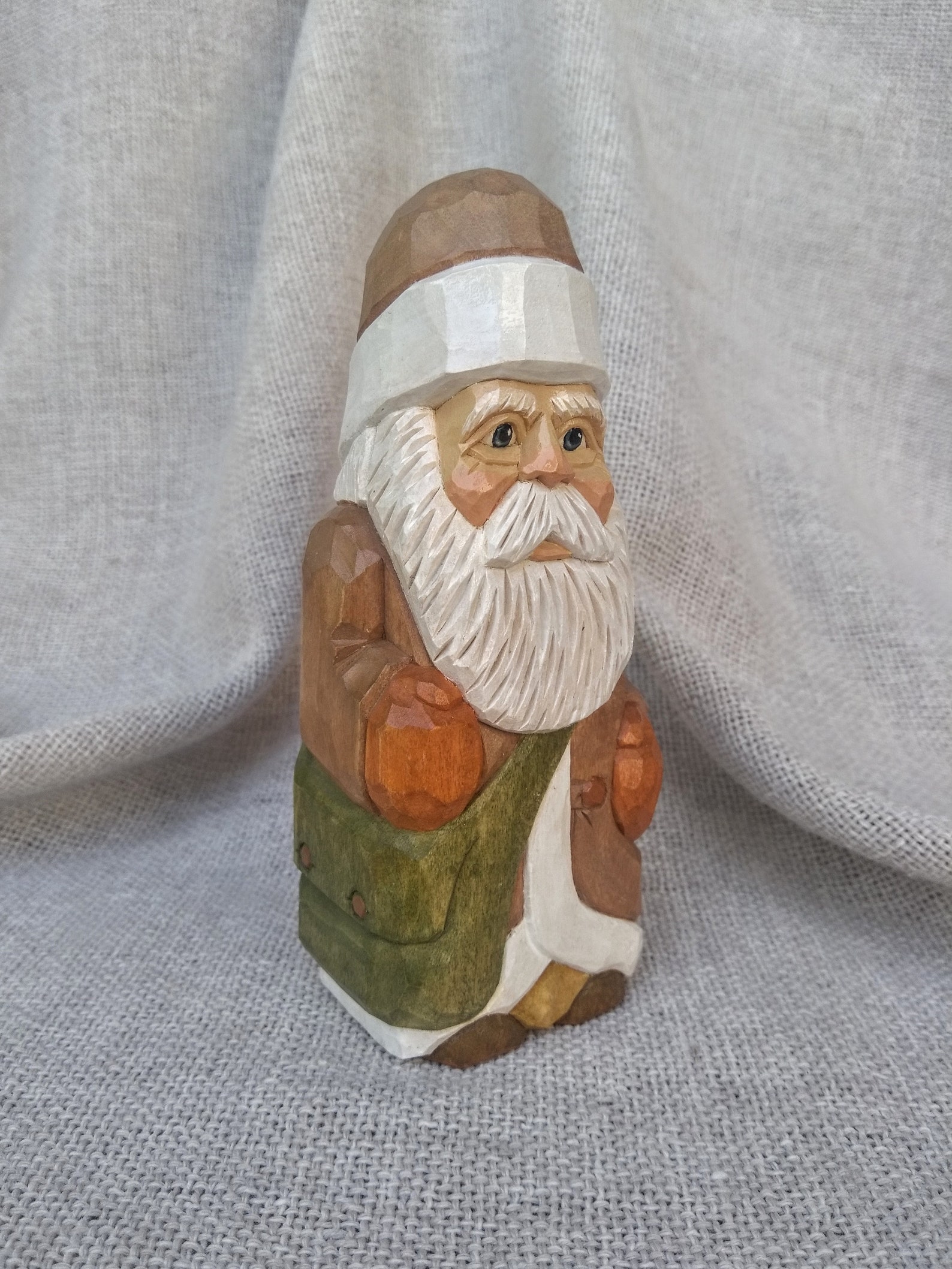 Wood Carving Santa - Hand Carved Wood Santa Claus Figure - Christmas ...