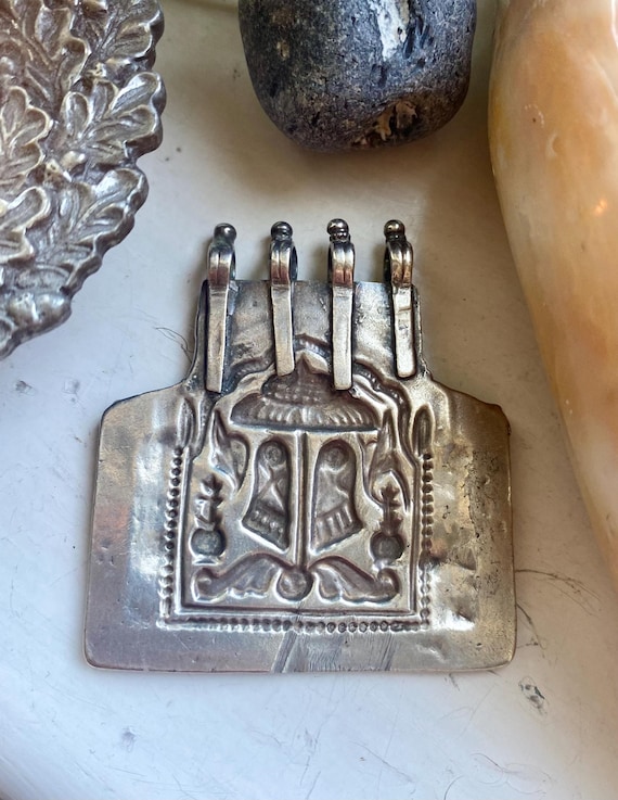 Beautiful large old Rajasthani talisman pendant. Big … - Gem