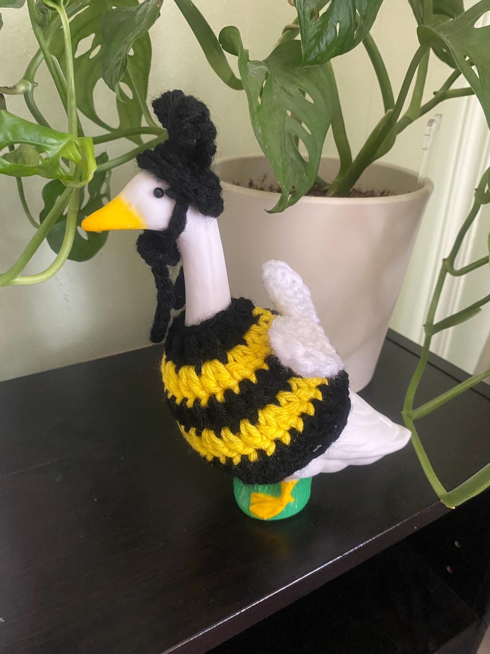 Honey Bee Honker Desk Goose Pattern PDF | 7” Goose Outfit | Sweater ...