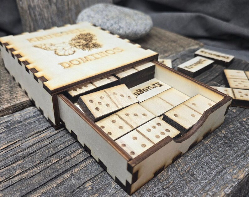 Personalized Domino Set: Engraved Wooden Box, Custom Family Game - Etsy