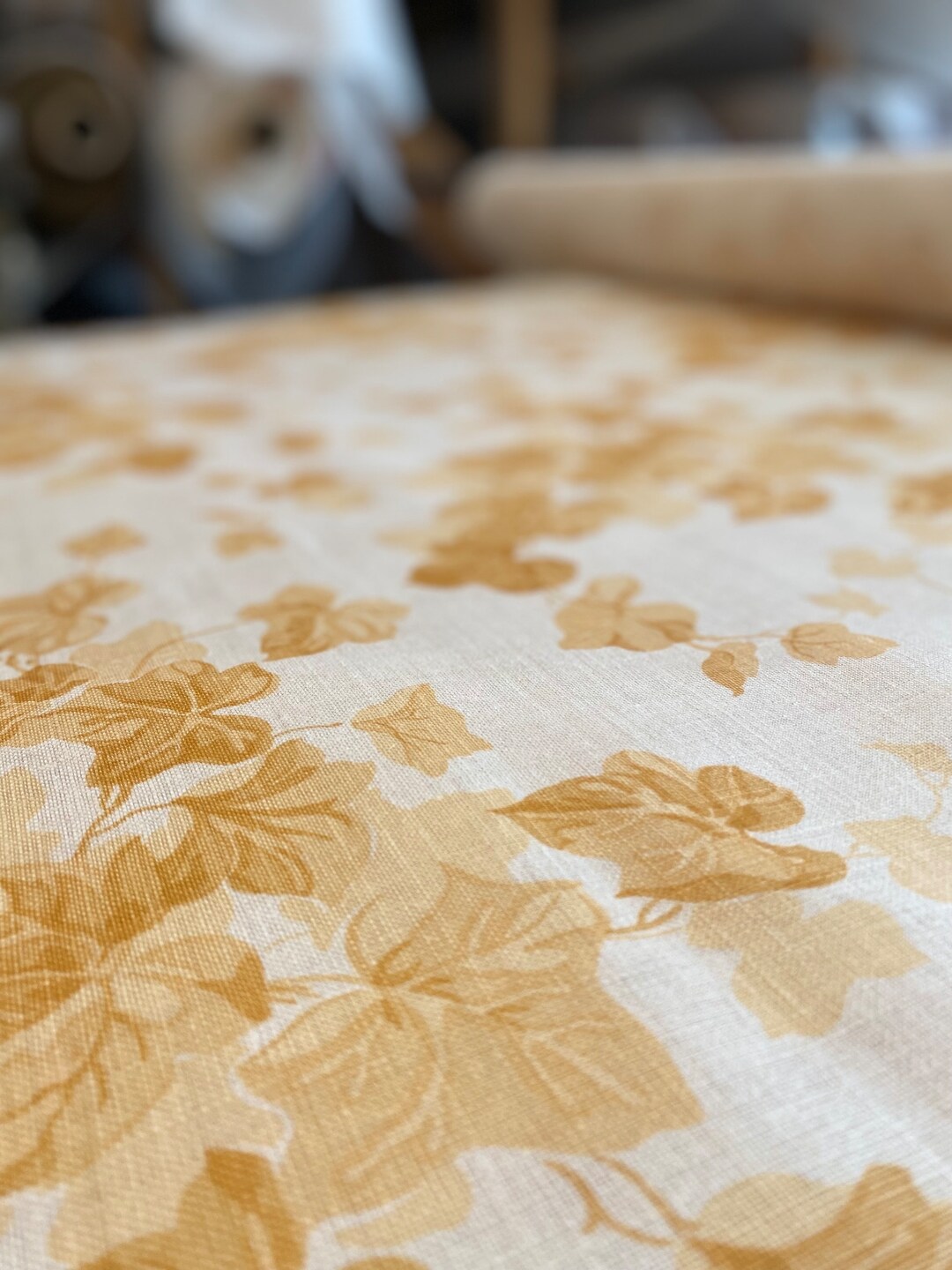 Ivory Ivy // Tela a granel // Tela vintage // Old New Stock - Etsy España