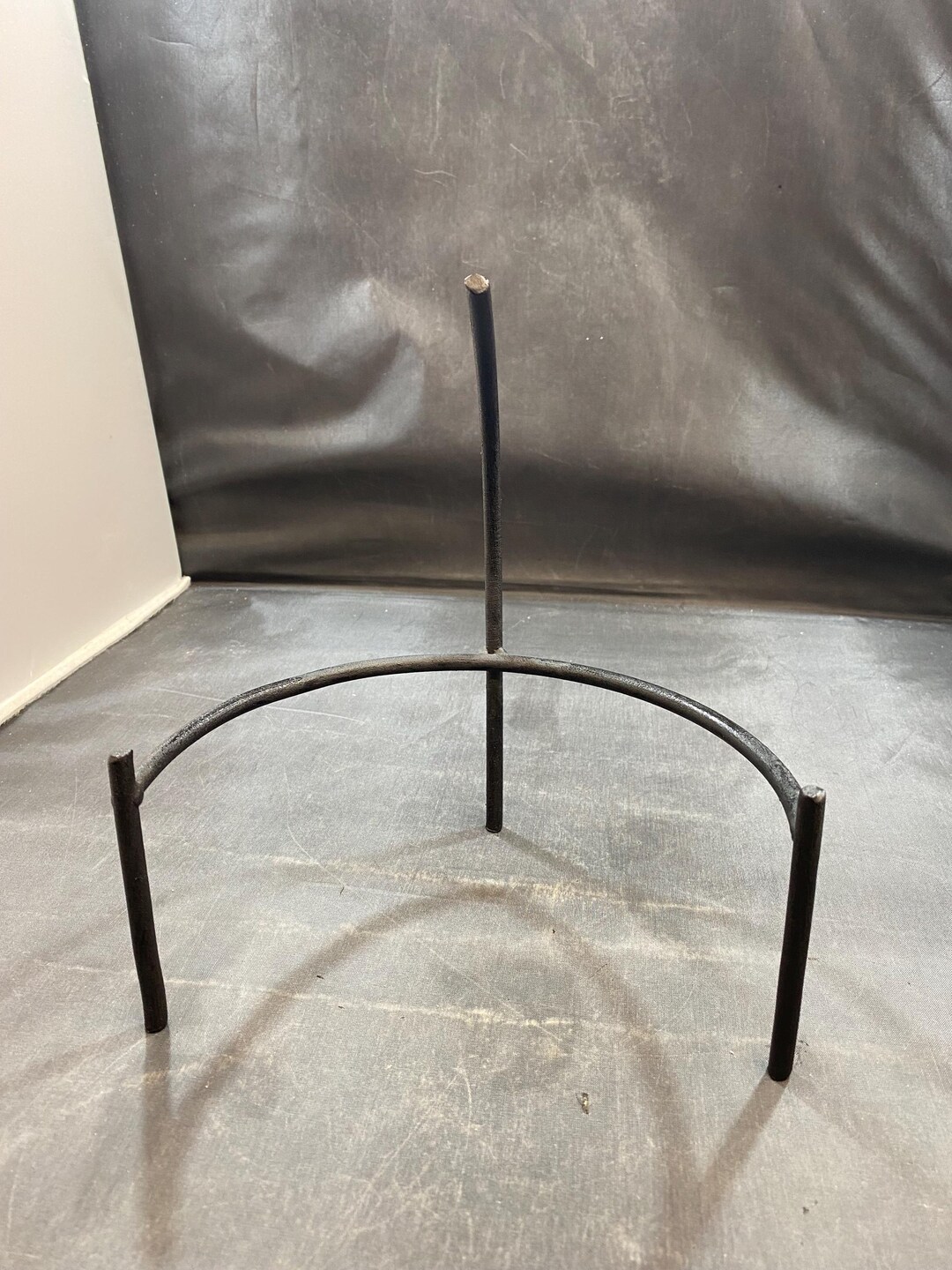 Curved Stand for Glass Display - Etsy
