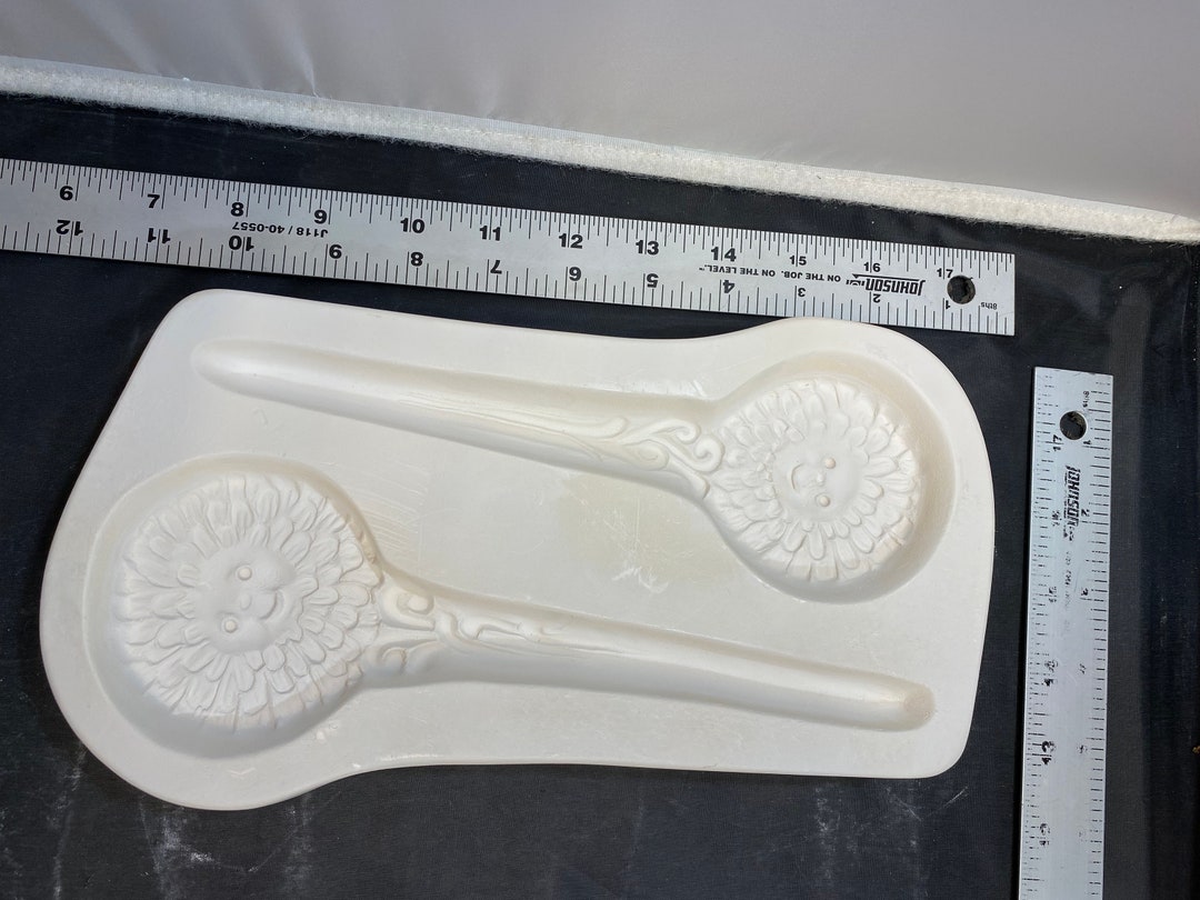 LF203 Zinnias Plant Stake Mold - Etsy