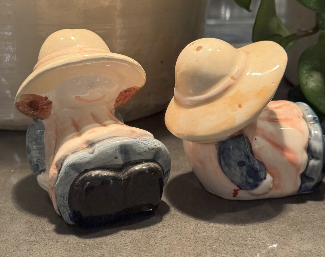 Vintage Ceramic Girls With Sun Bonnets Salt and Pepper Shakers - Made ...