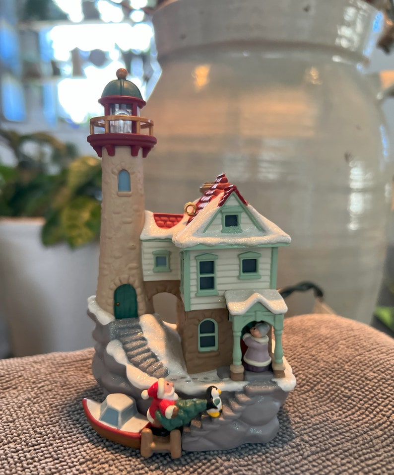 Hallmark Magic Collector's Series Lighthouse Greetings Ornaments 2006 ...