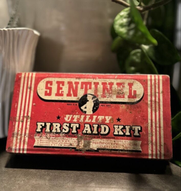 Vintage Sentinel Utility First Aid Kit - Etsy
