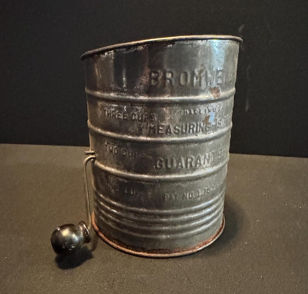 Vintage Browell's 3 Cup Sifter With Handle - Etsy