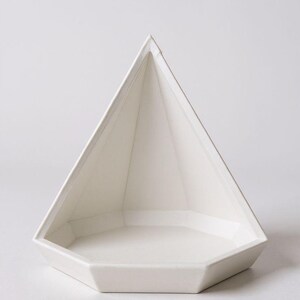 Pyramidal Tray | Geometric Pyramid Organizer | Jewelry & LED Tealight ...