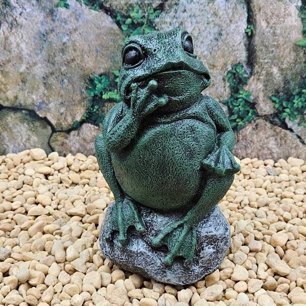 Concrete Toad - Etsy