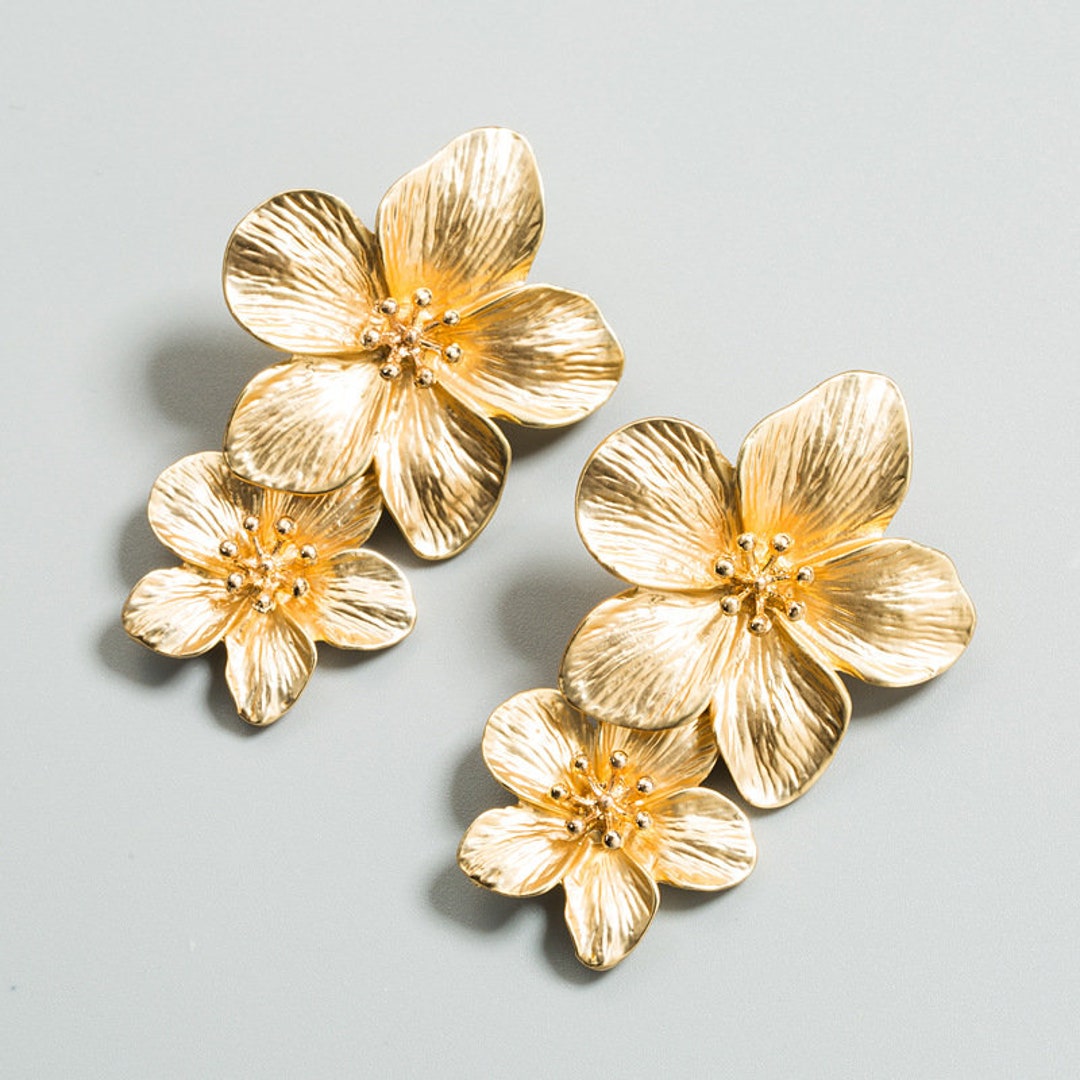 Gold Flower Earrings, Daisy Gold Earrings, Statement Gold Flower ...