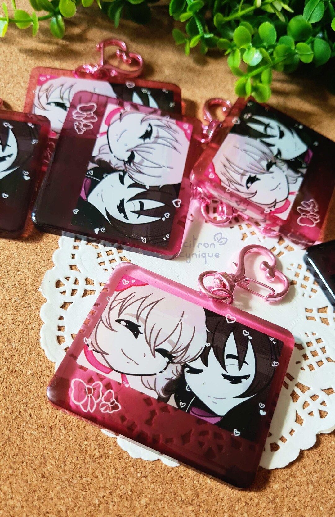 Madohomu • Yuri Snapshot 7cm/2.5inch Epoxy Charm - Etsy