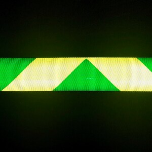 Lime & Green Reflective Chevron Panel (multiple Sizes) Oralite 1 Piece ...