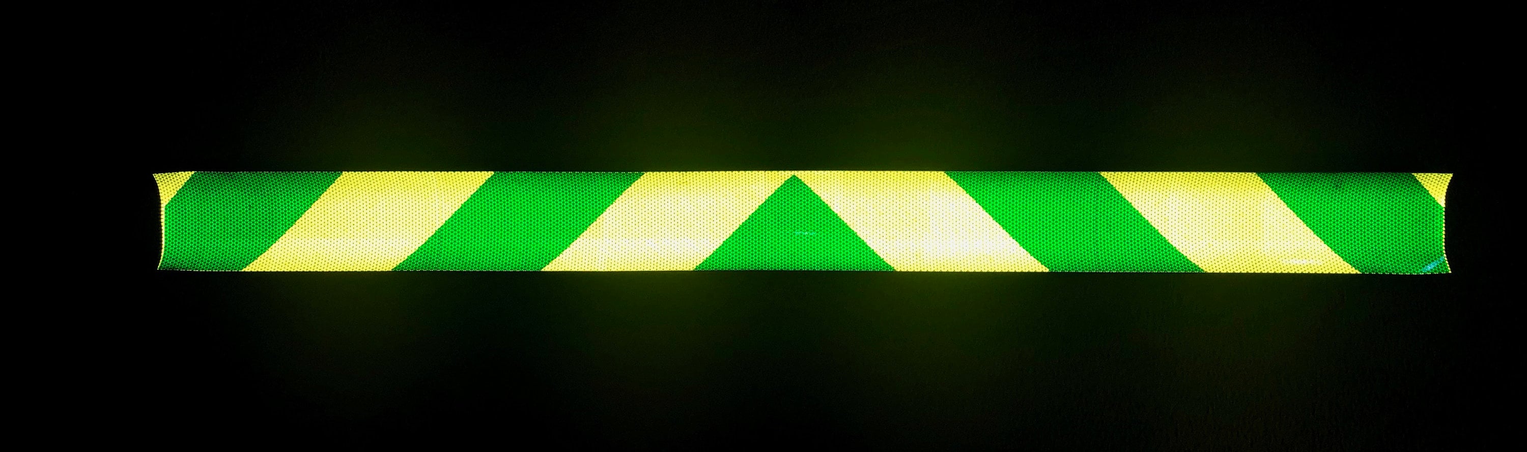 Lime & Green Reflective Chevron Panel (multiple Sizes) Oralite 1 Piece ...