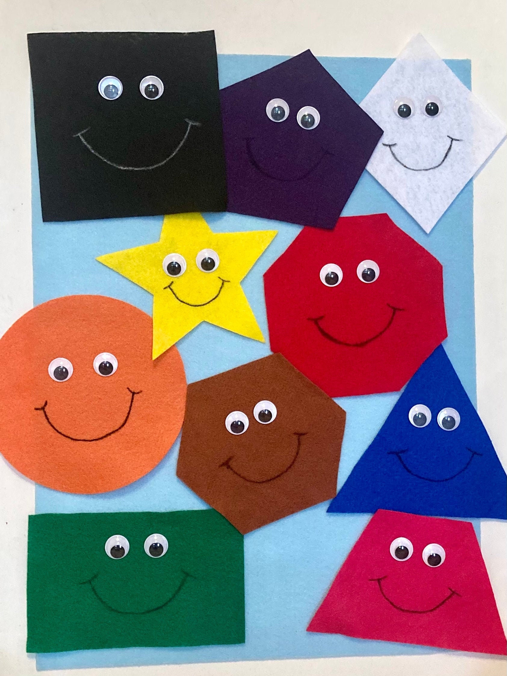 10 GIANT Happy Shapes Felt Board/flannel Board Teaching - Etsy